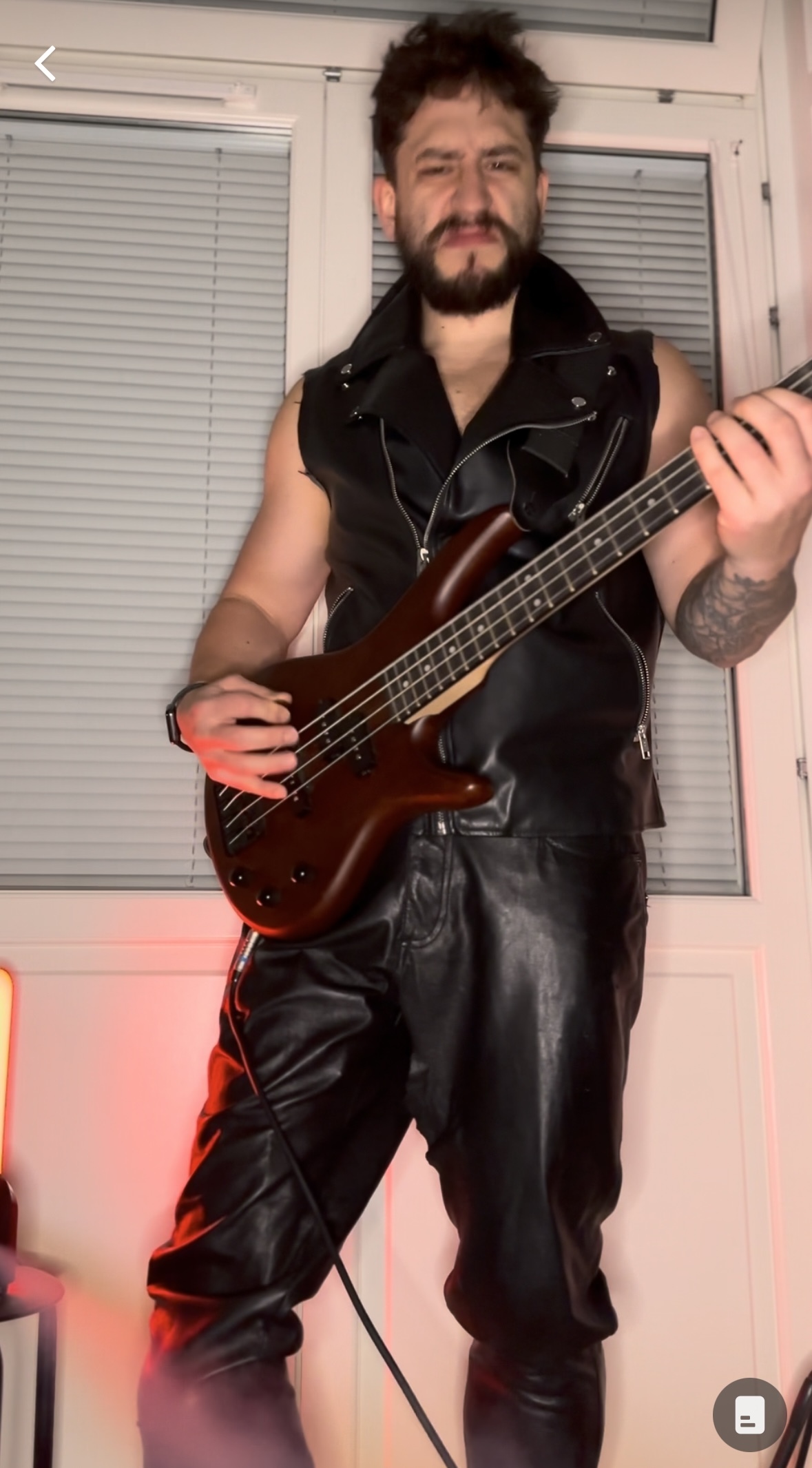 Basist söker band - Bandfinder.se